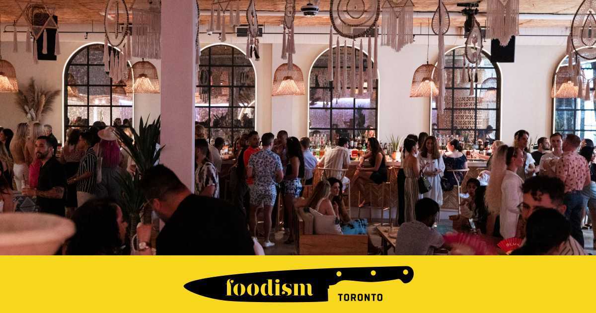 Dinner and a show at Soluna on Queen West | Foodism CA